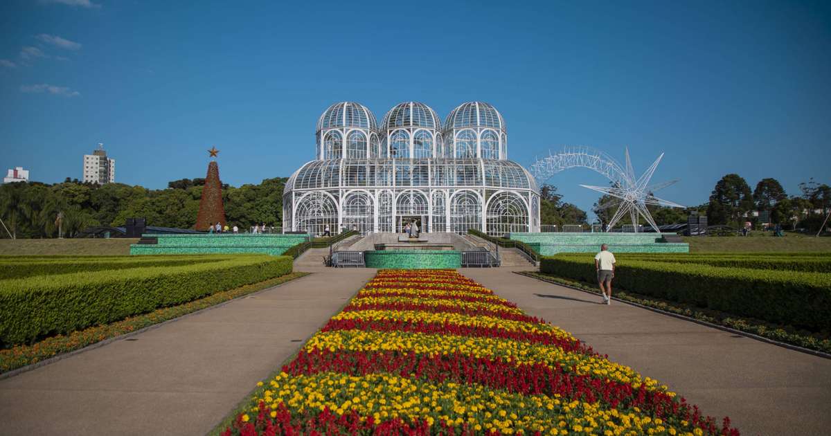 Pontos turísticos revelam diferentes faces de Curitiba