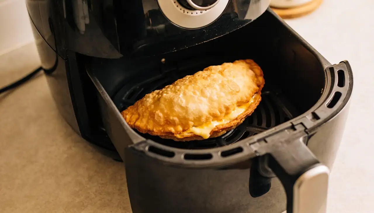 Como fazer um delicioso pastel de queijo na airfryer