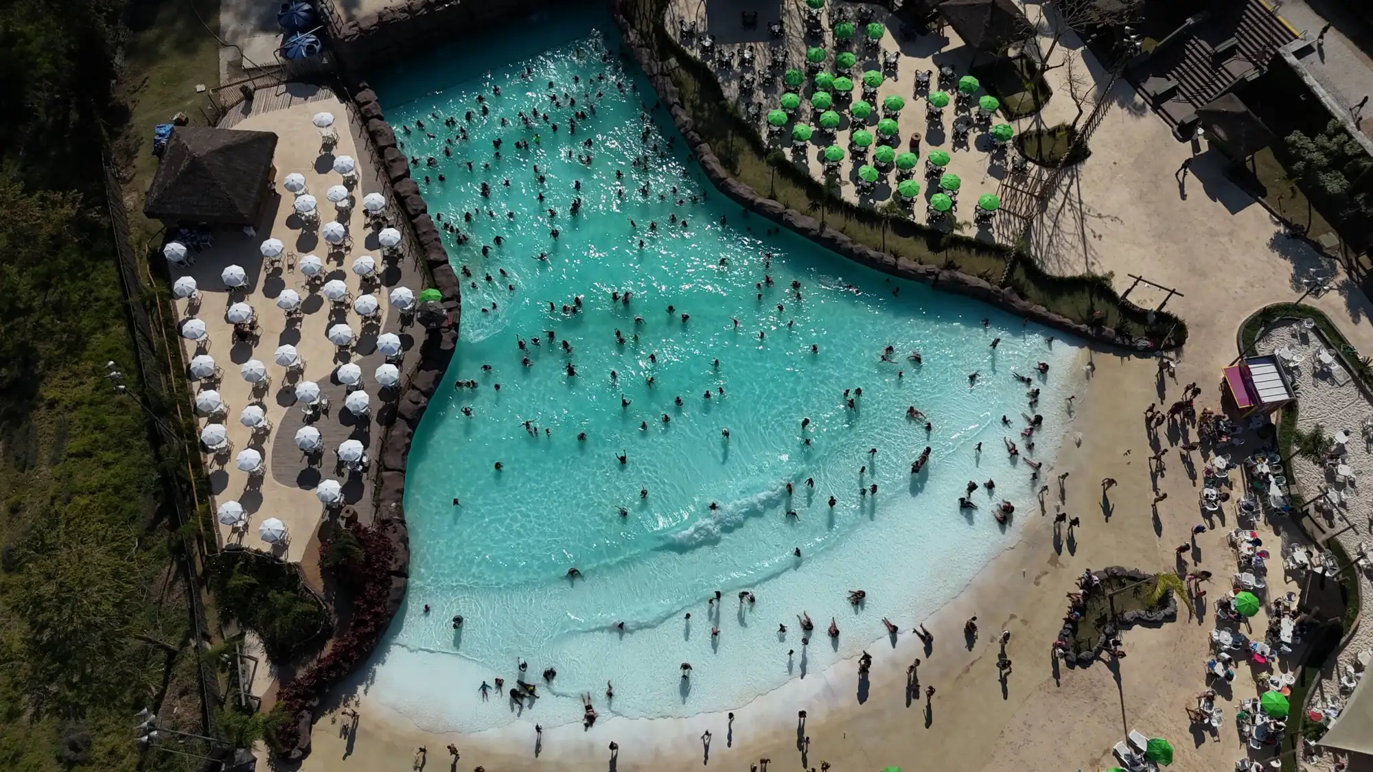 Thermas da Mata é opção para se refrescar neste calorão que está fazendo
