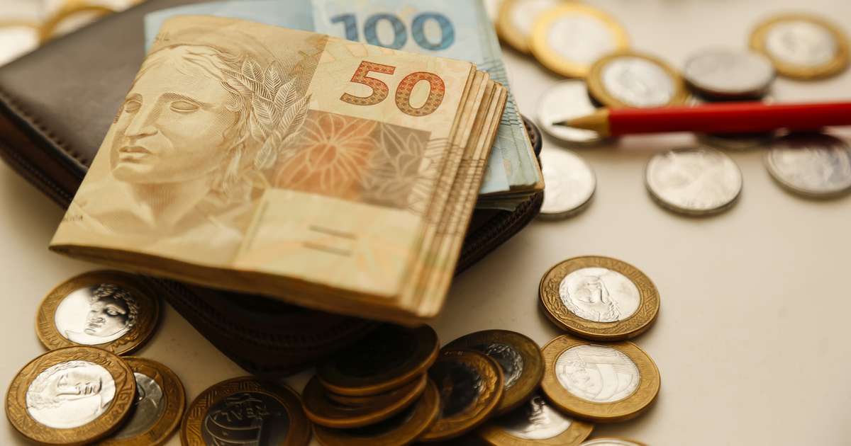 O método mais simples para começar a guardar dinheiro mesmo ganhando pouco