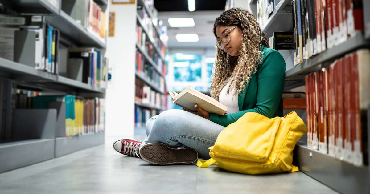 Fuvest divulga livros obrigatórios dos vestibulares de 2030 a 2033; confira