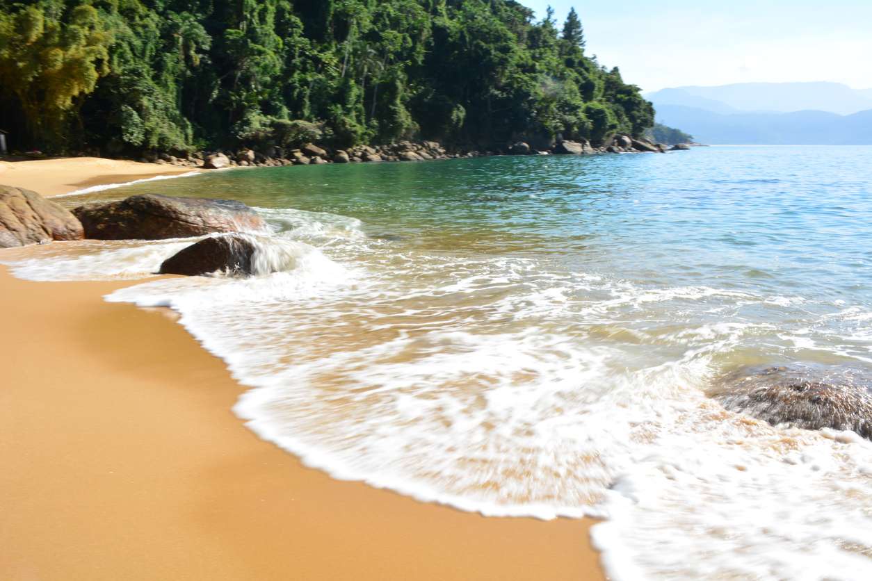 Essas 3 praias de Ubatuba têm um visual de outro mundo